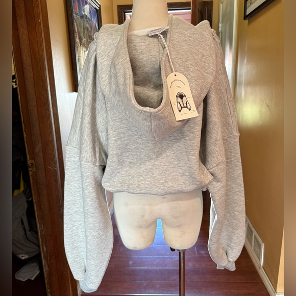 Blogilates | Sweaters | Nwt Blogilates Marshmellow Hoodie Heather Grey ...